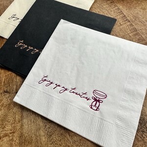 30th Birthday Cocktail Napkins: Tying up My Twenties, Martini Glass ...