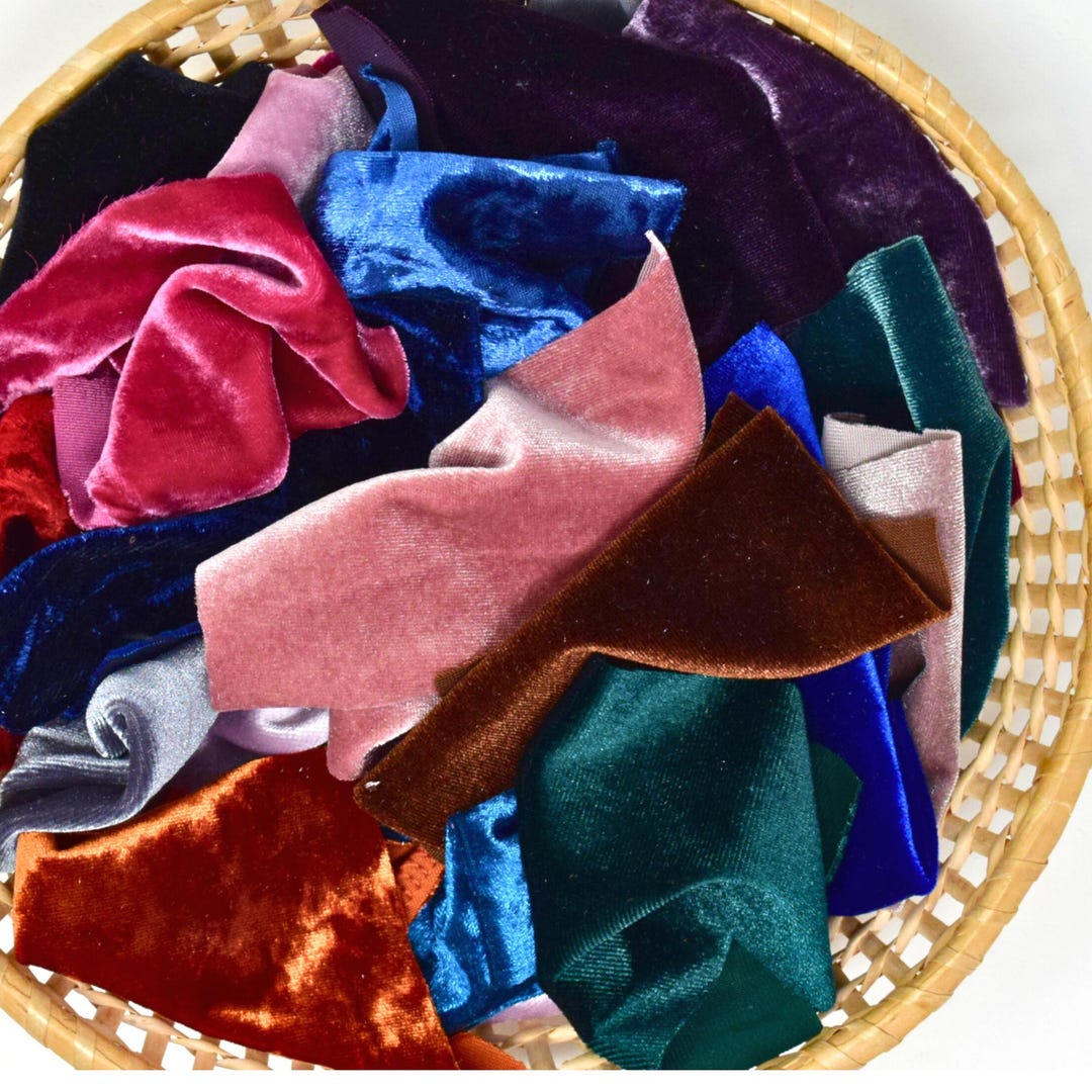 25 X Plain Velvet Offcuts Mixed Colours | Small Velvet Velveteen Junk ...