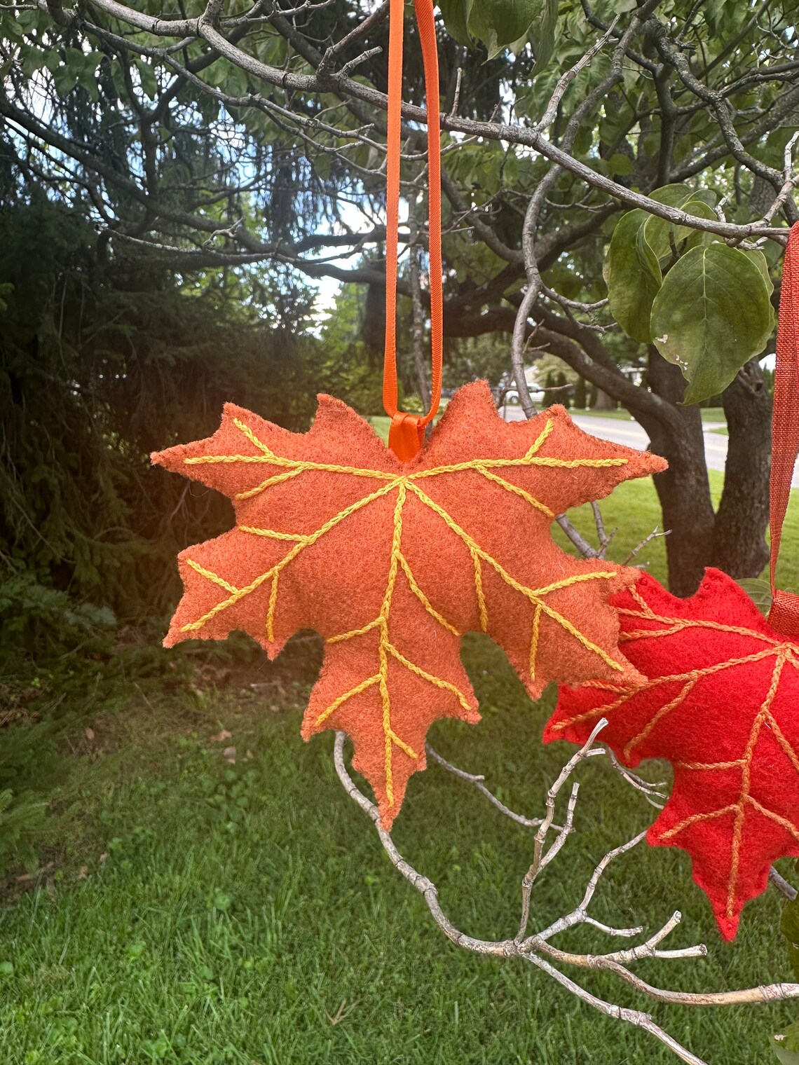 Felt Maple Leaf Ornament – Embroidered Lavender Satchel - Etsy