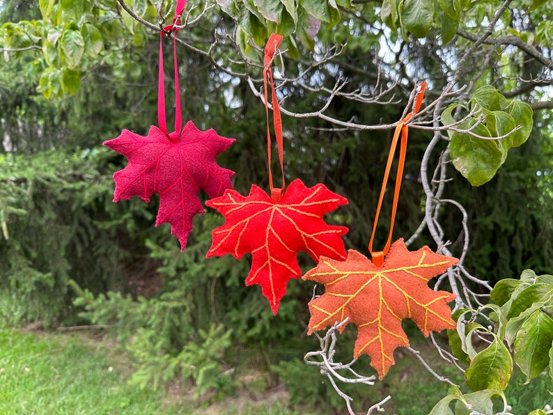Felt Maple Leaf Ornament – Embroidered Lavender Satchel - Etsy