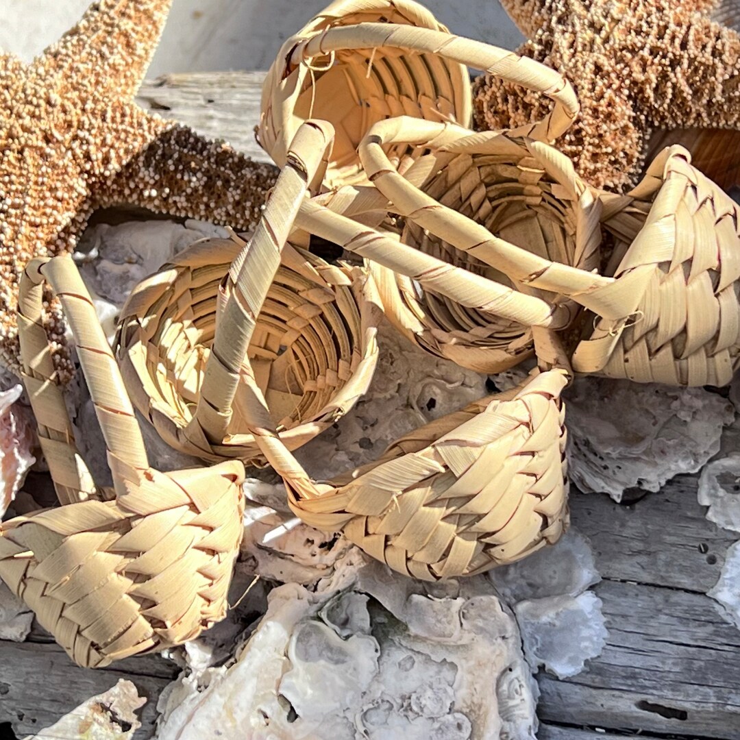 SUPPLY: 4pc Mini Baskets /hand Made in Mexico / Hand Woven Natural Palm ...