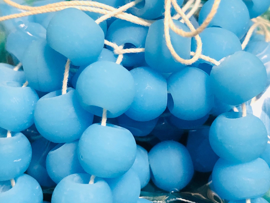 SUMINISTRO: 50 cuentas de rodillo de cuervo de color azul claro mate de ...