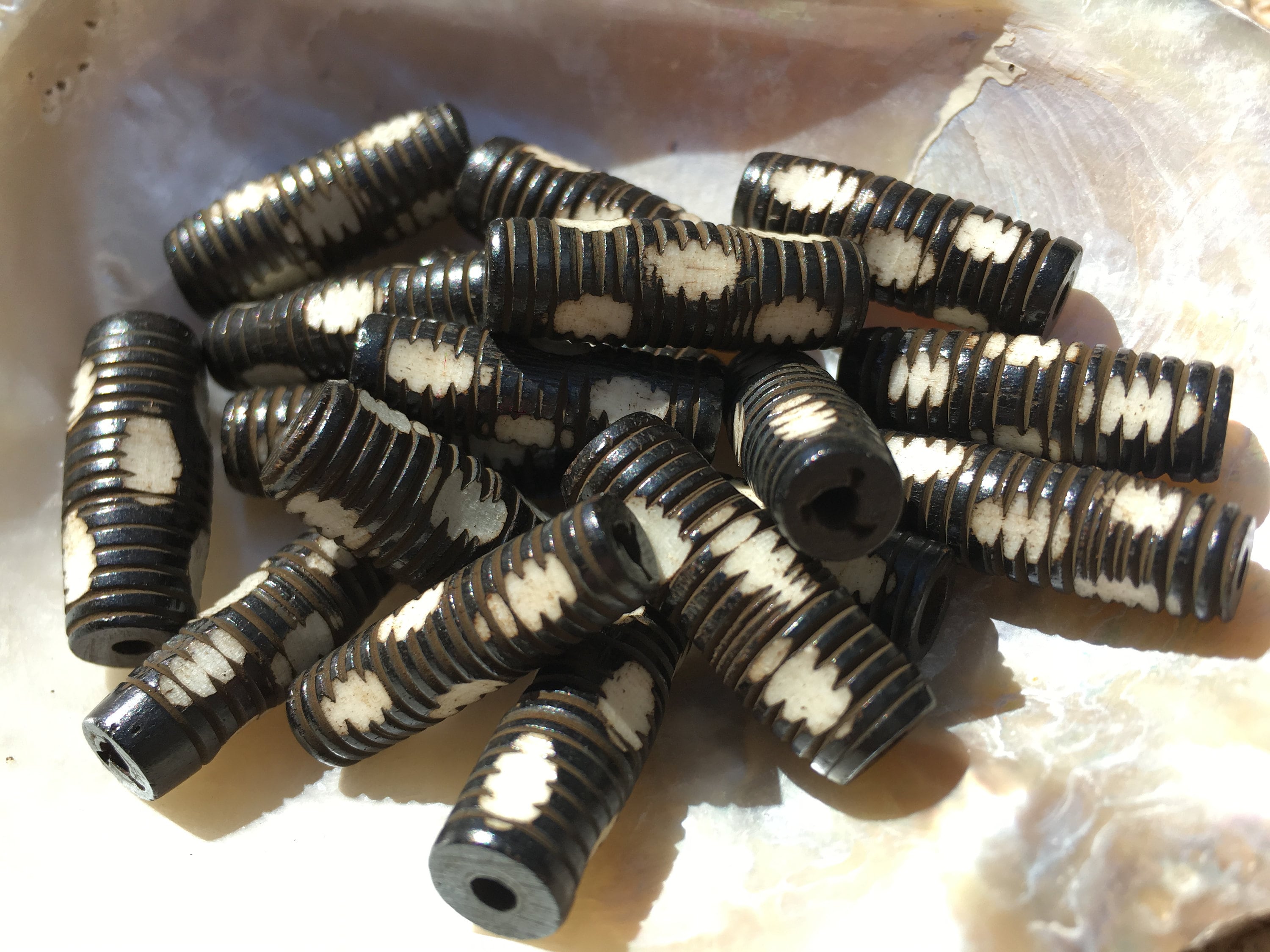 SUPPLY: 10 Carved Bone Tube Beads /jewelry / Craft - Etsy