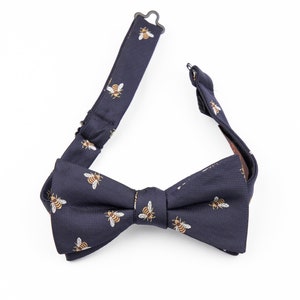 Navy Blue Bee Pre-tied Bow Tie, Bees Honeybee Ready to Wear Bow Ties ...