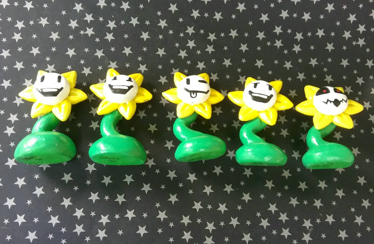 Flowey the Flower Figurines - Under Story Figure - Etsy UK