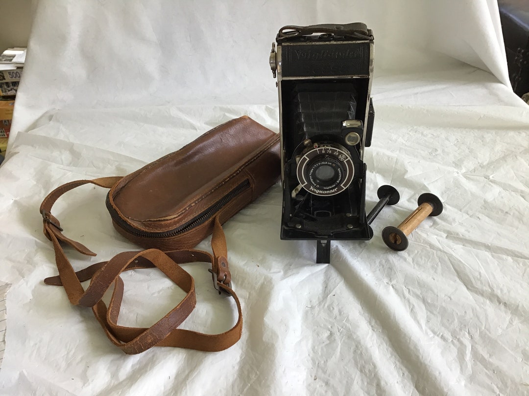 Vintage Voightlander Bessa Camera-made in Germany - Includes A Brown ...