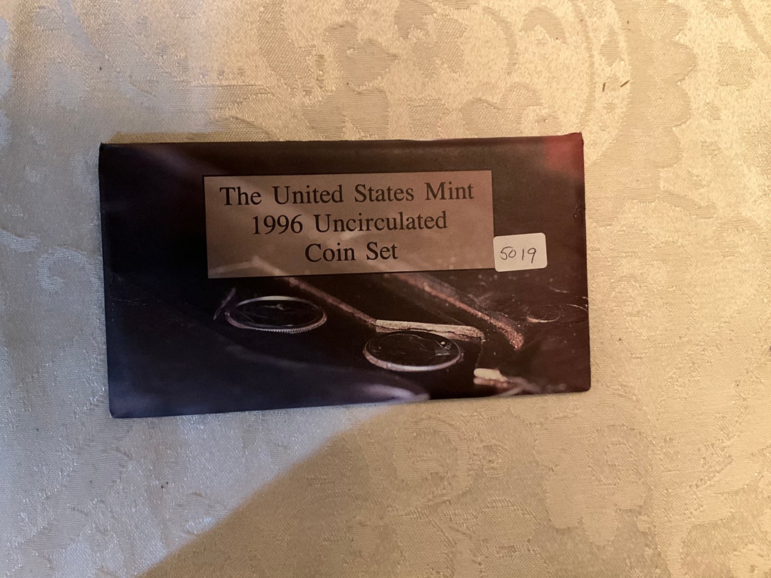 1996 UNCIRCULATED US Mint Coin Set-incl Half, Quarter, Dime, Nickel ...