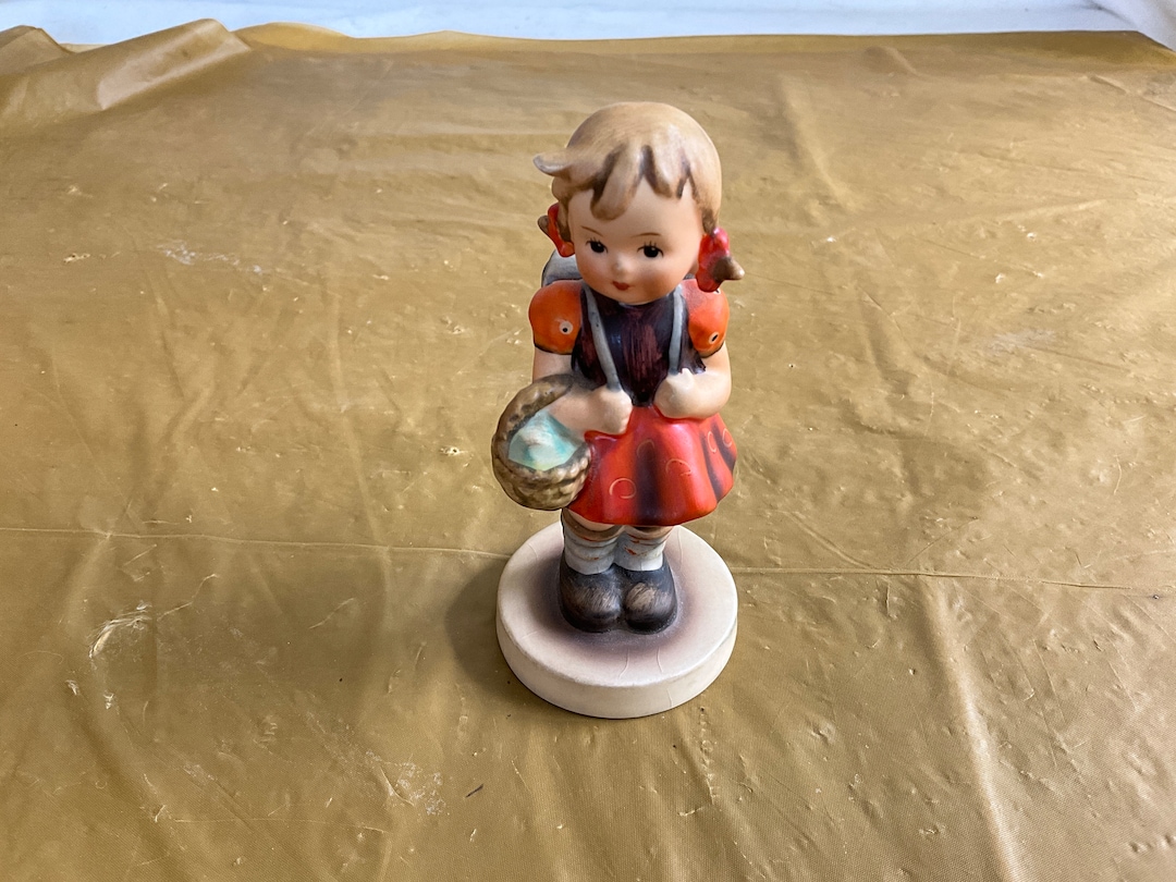 Goebel MJ Hummel 4.5”T Figurine - Girl W/basket & Backpack ‘school Girl ...