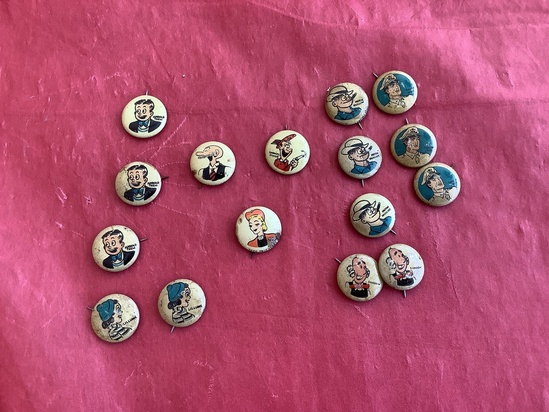 Lot of 16 - 1945 Kellogg’s PEP Comic Strip Pin Back Buttons - See Desc ...
