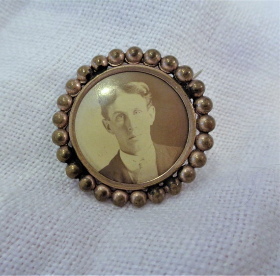 Antique Victorian Photo/Picture/Portrait Pin Gentlema… - Gem