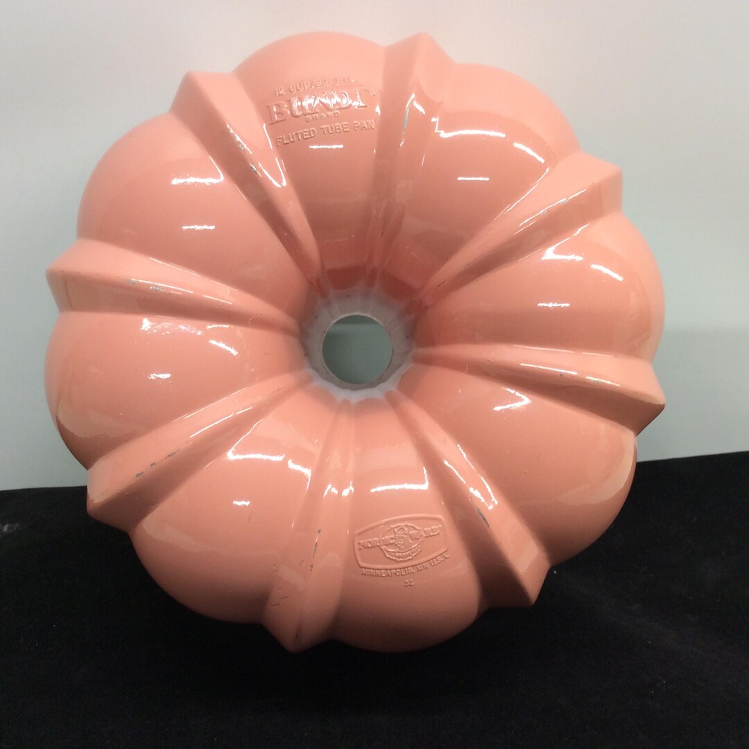 Vintage Nordic Ware Fluted Tube Pan Bundt Cake Pan Rose Salmon Color 12 ...