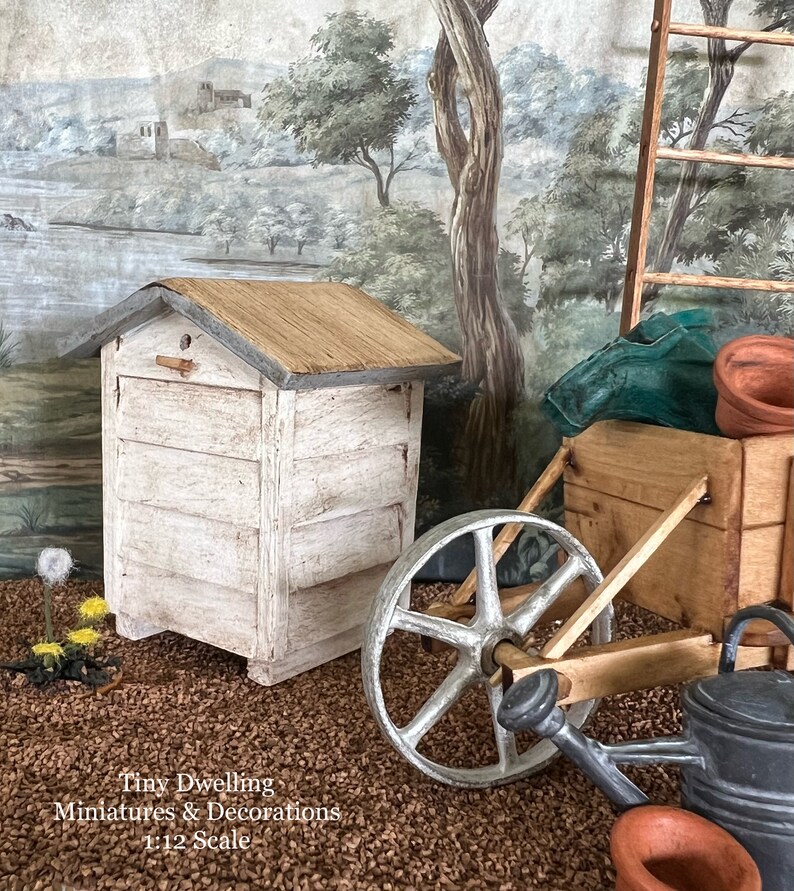 Miniature Bee House, Miniature Beehive, Dollhouse Bee Keeping ...