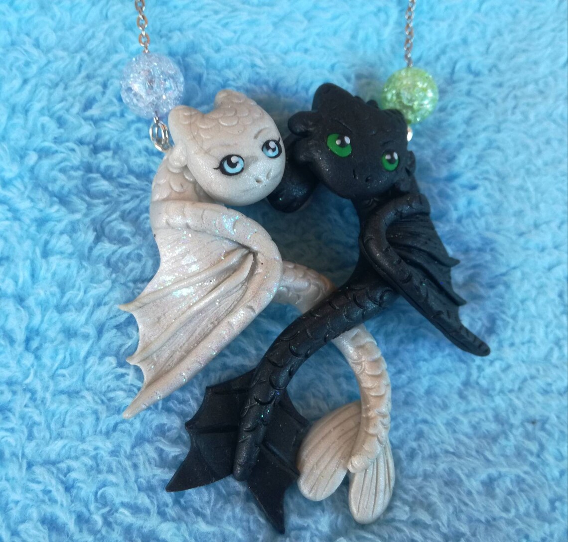Toothless Night Fury and Light Fury Necklace / How to Train | Etsy