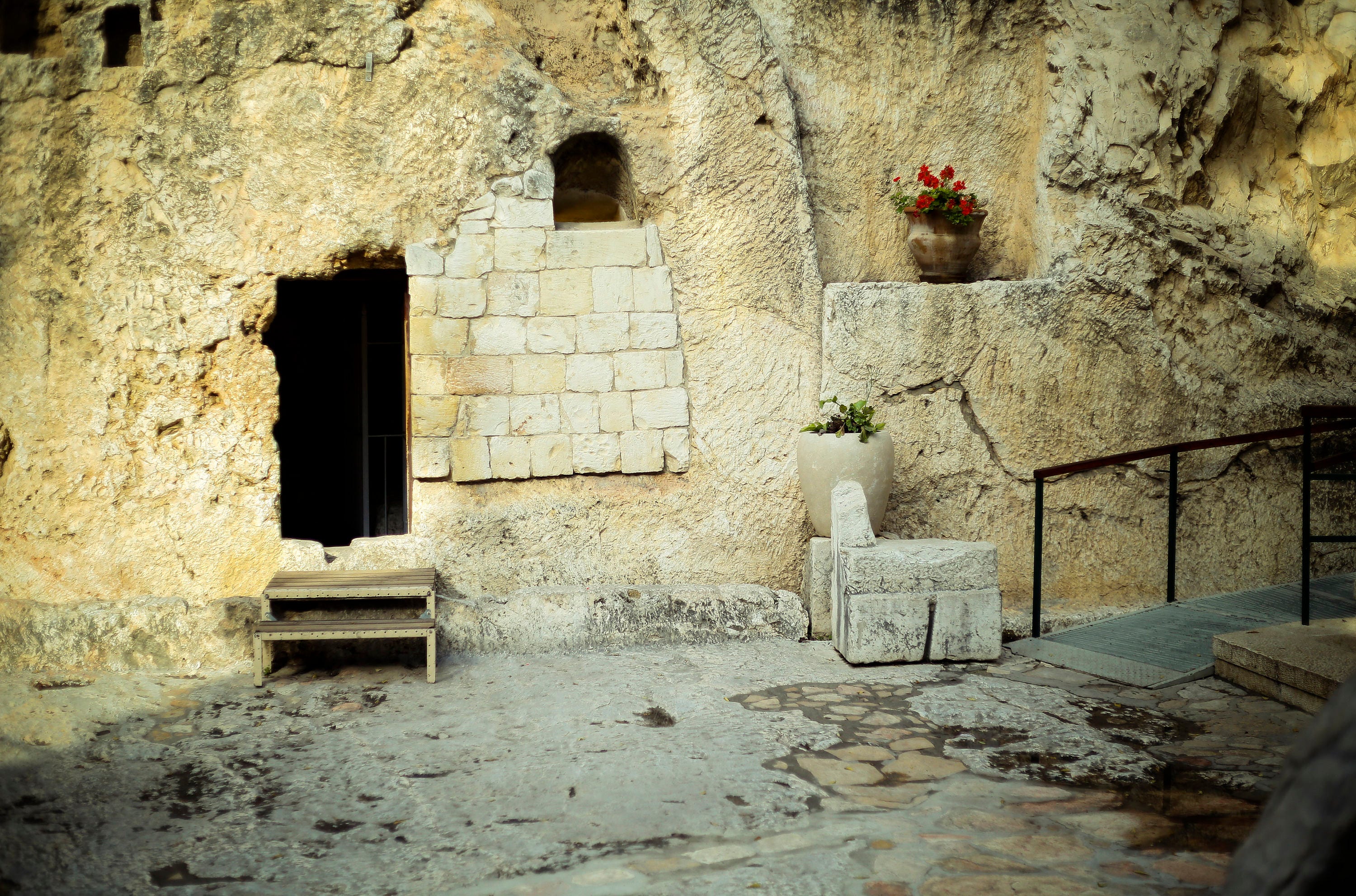 The Garden Tomb of Jesus Christ's Burial in Jerusalem, Israel - Etsy