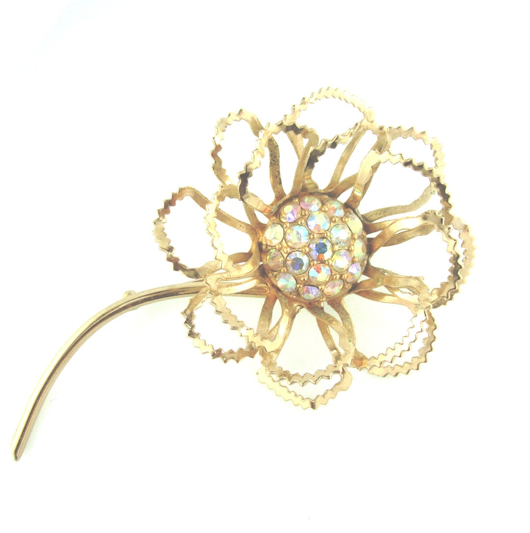 Gold Flower Brooch - Etsy
