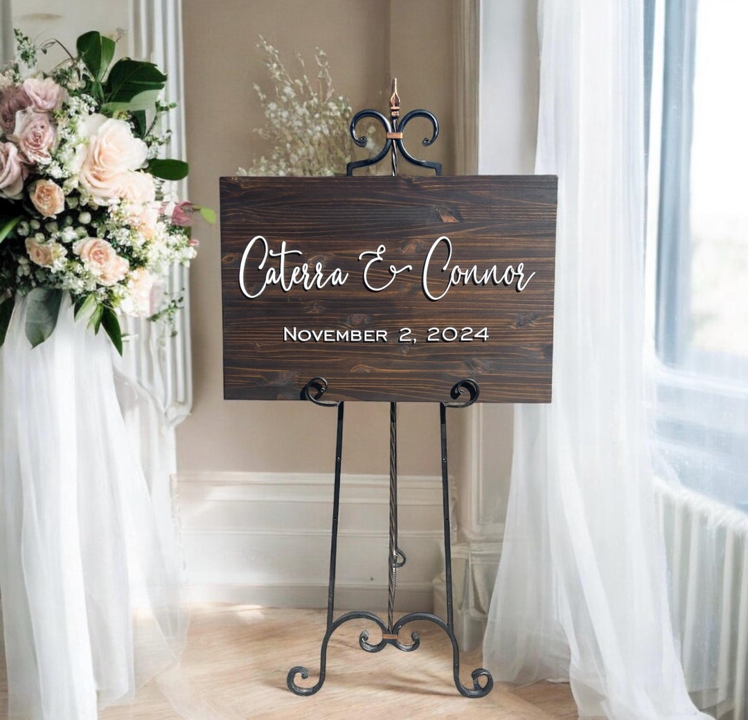 Custom Wood Wedding Welcome Sign: Personalized Couple Name Decor - Etsy