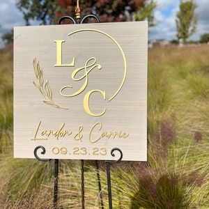 Custom 3D Wood Wedding Sign: Personalized Couple Names & Date - Etsy