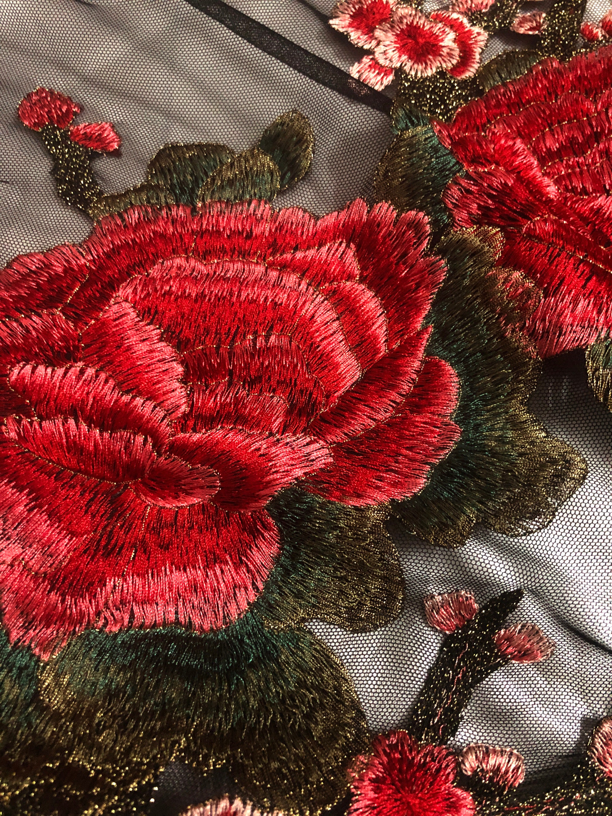 Red flower lace store