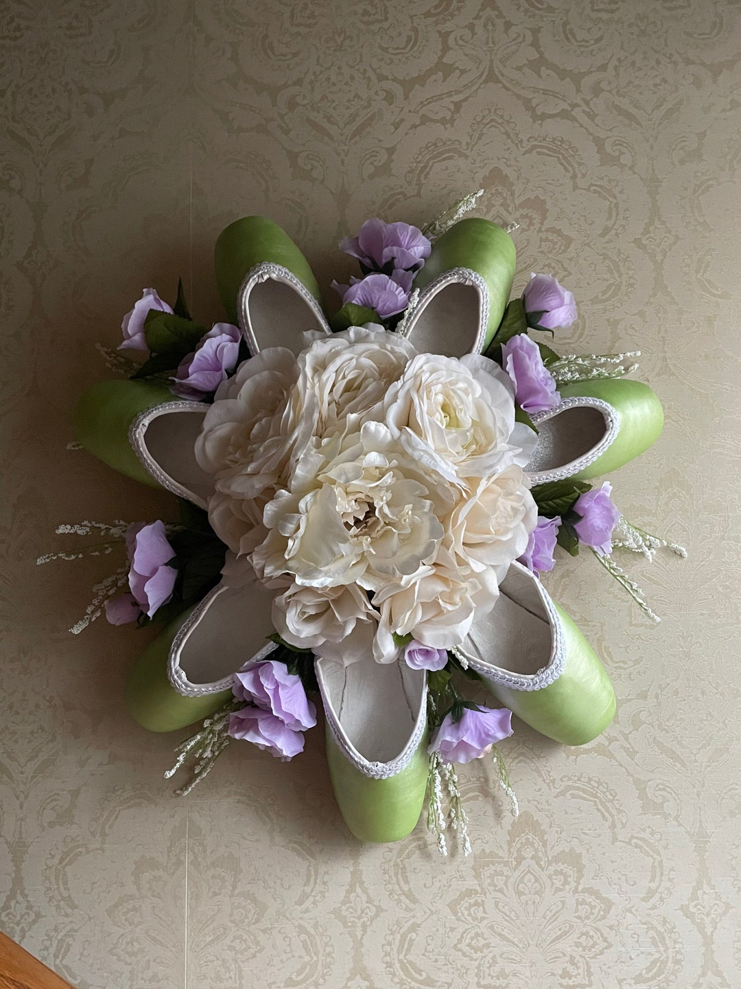 READY MADE Pointe Shoe Wreath. Ballet Ballerina Decor. Dance Keepsake ...