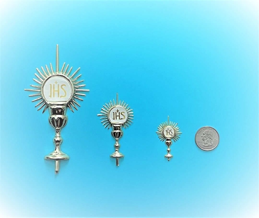 Gold Plastic Chalice Holy First Communion Charms for Party Favors ...