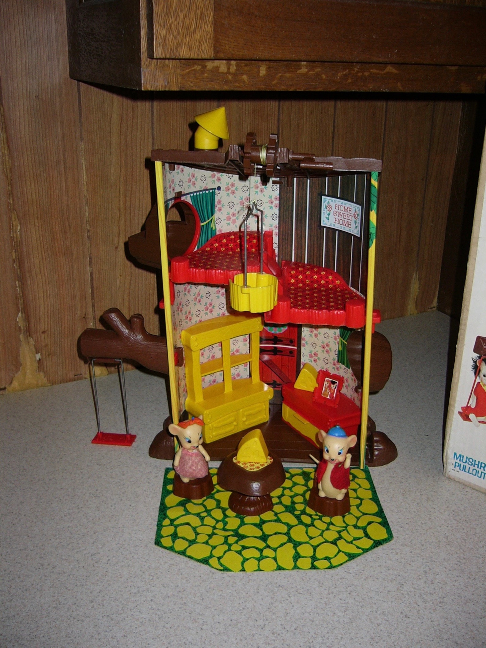 Vintage Remco "baby Mouse Treehouse" TV Jones Playmates Playset From ...