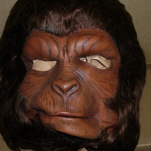 Famous Monsters of Filmland "planet of the Apes" Zira Don Post Custom ...