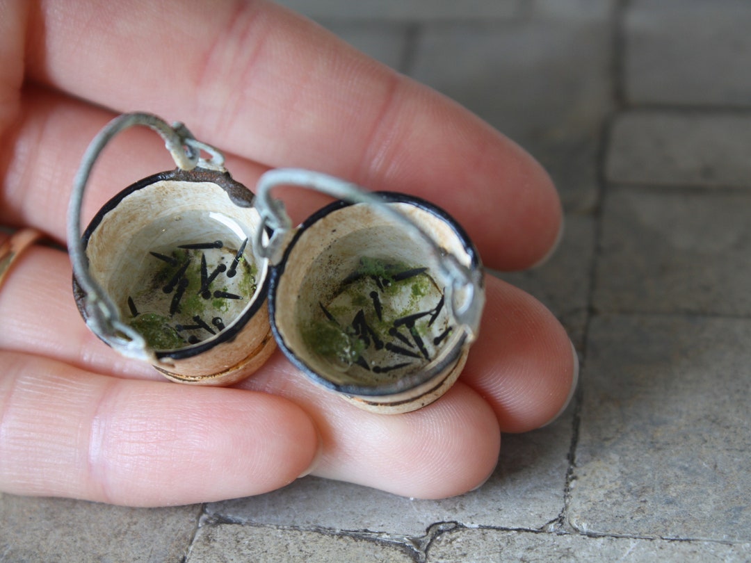 Bucket of Tadpoles 1/12th Dolls House Miniature Metal Enamel Painted ...