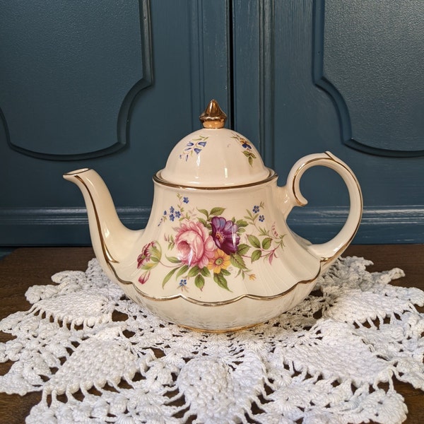 Cottage Tea Pot - Etsy