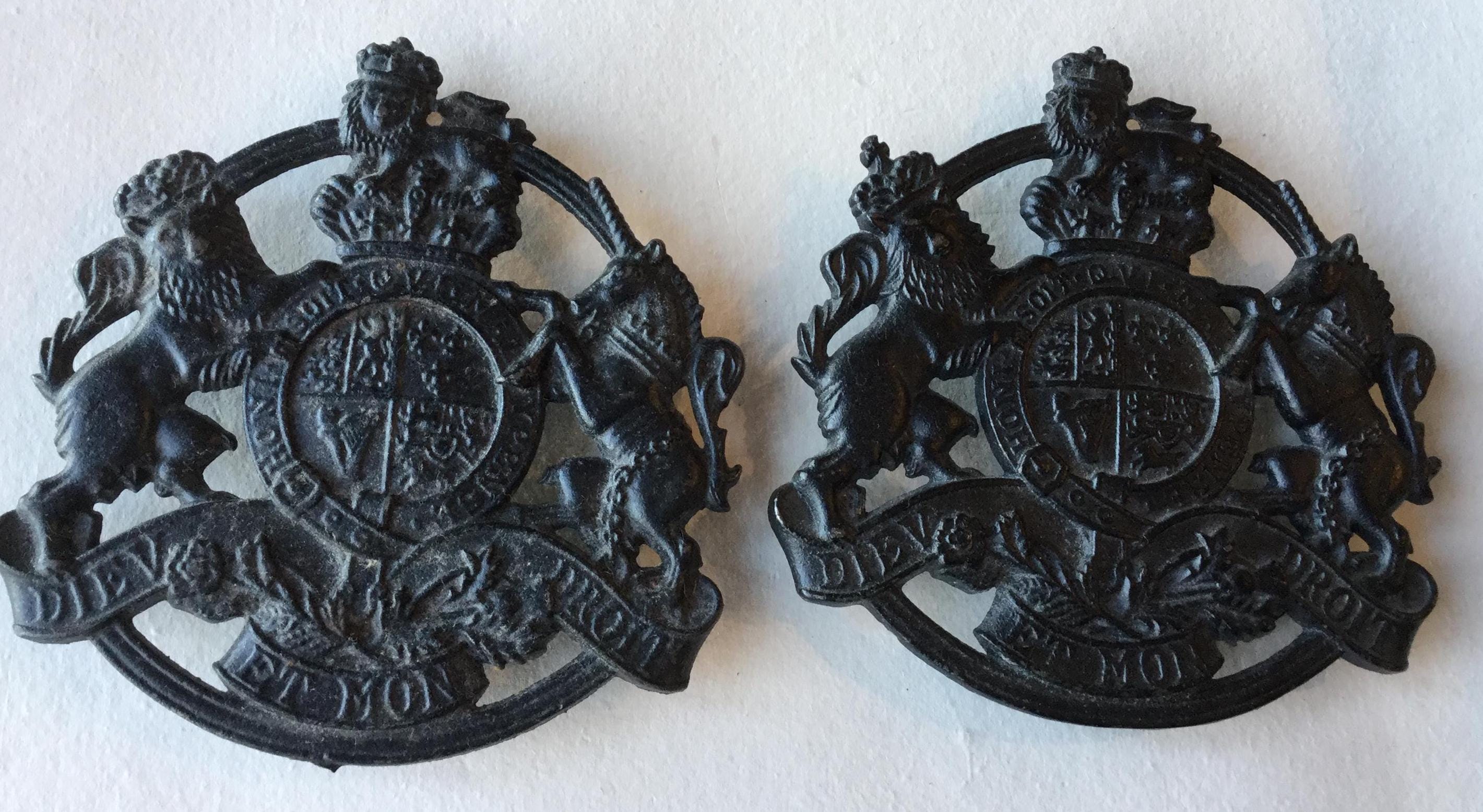 Vtg Cast Iron Colonial Williamsburg Kings Arms Trivet Virginia ...