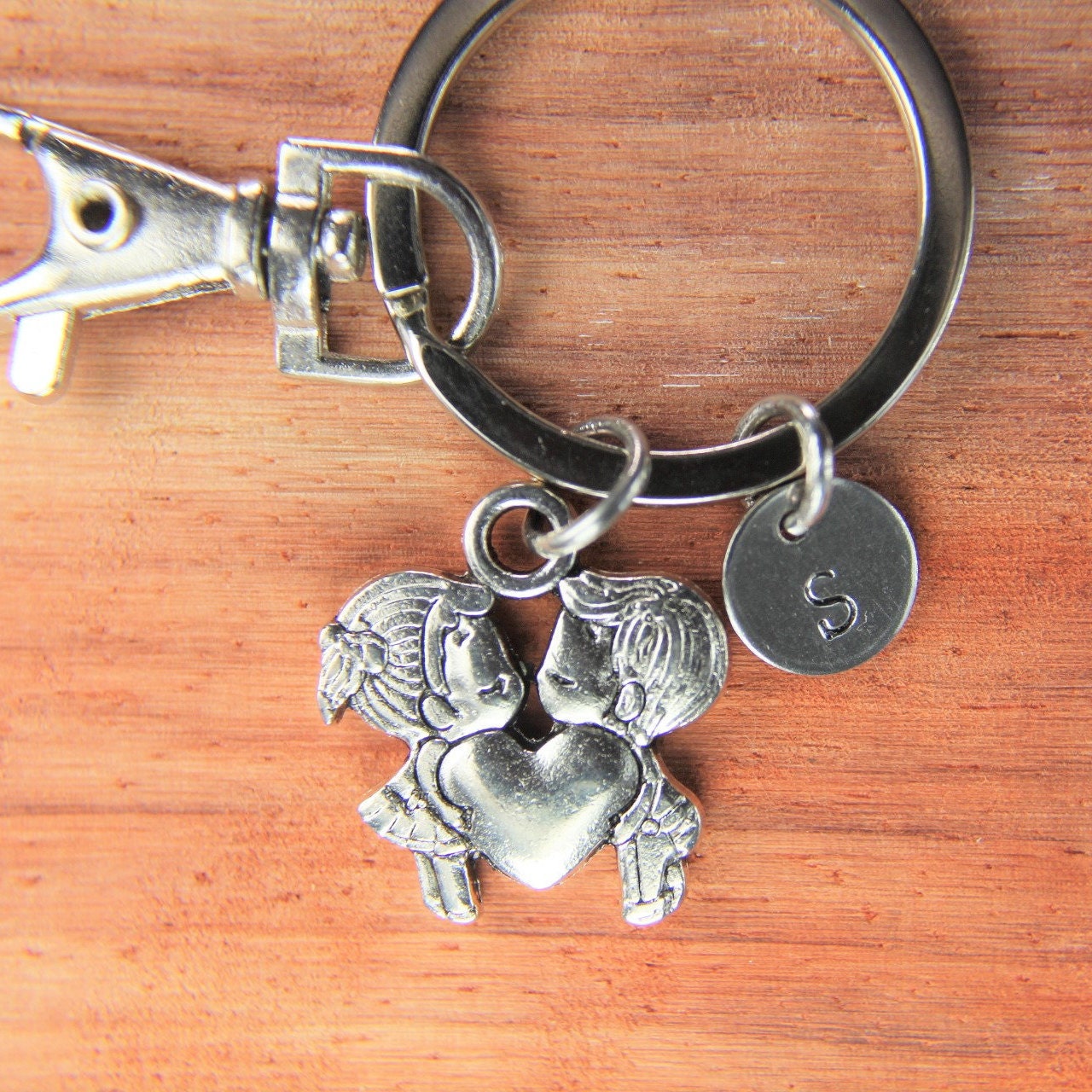 Boy and Girl Keychain Kiss Gift Valentine's Day Girlfriend - Etsy