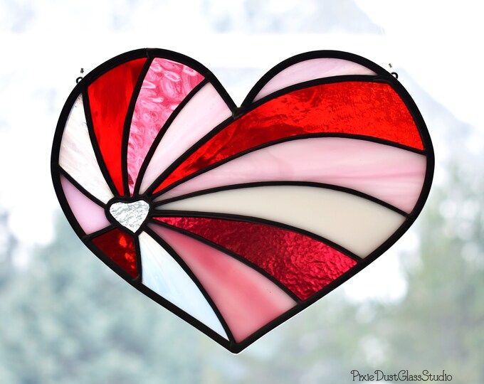 Stained Glass Heart Suncatcher, Valentine Window Hanging, Valentines ...