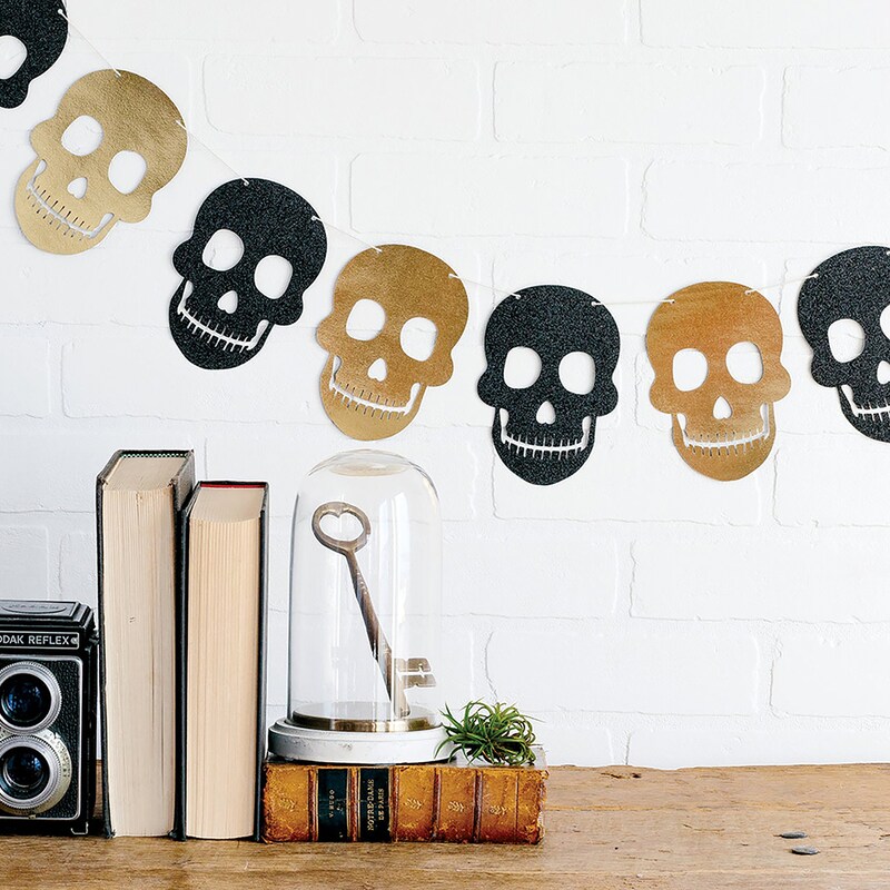 Skull Garland - Etsy