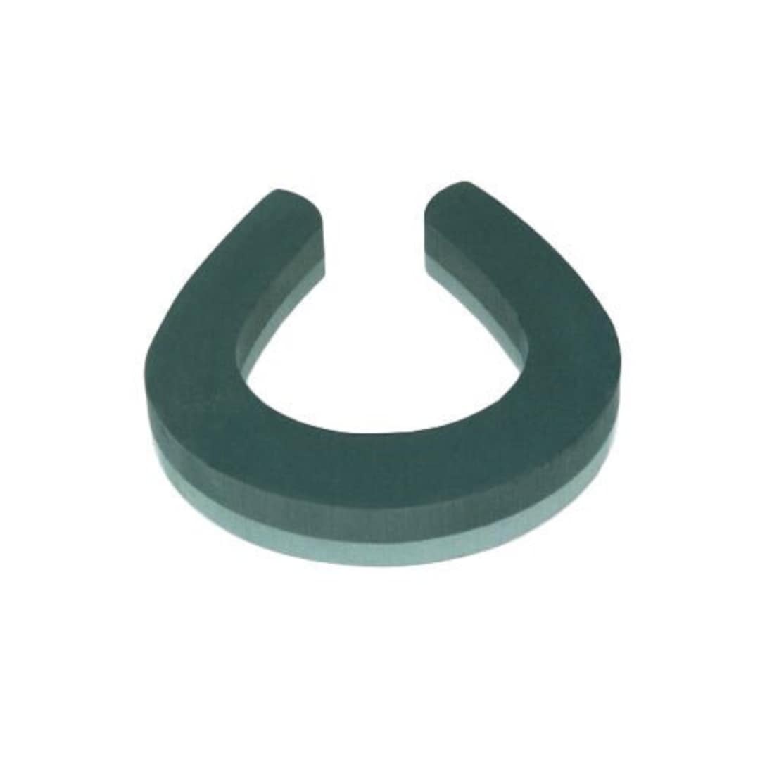 Val Spicer 19" Plastic Backed Horseshoe - Shaped Floral Foam for Fresh ...