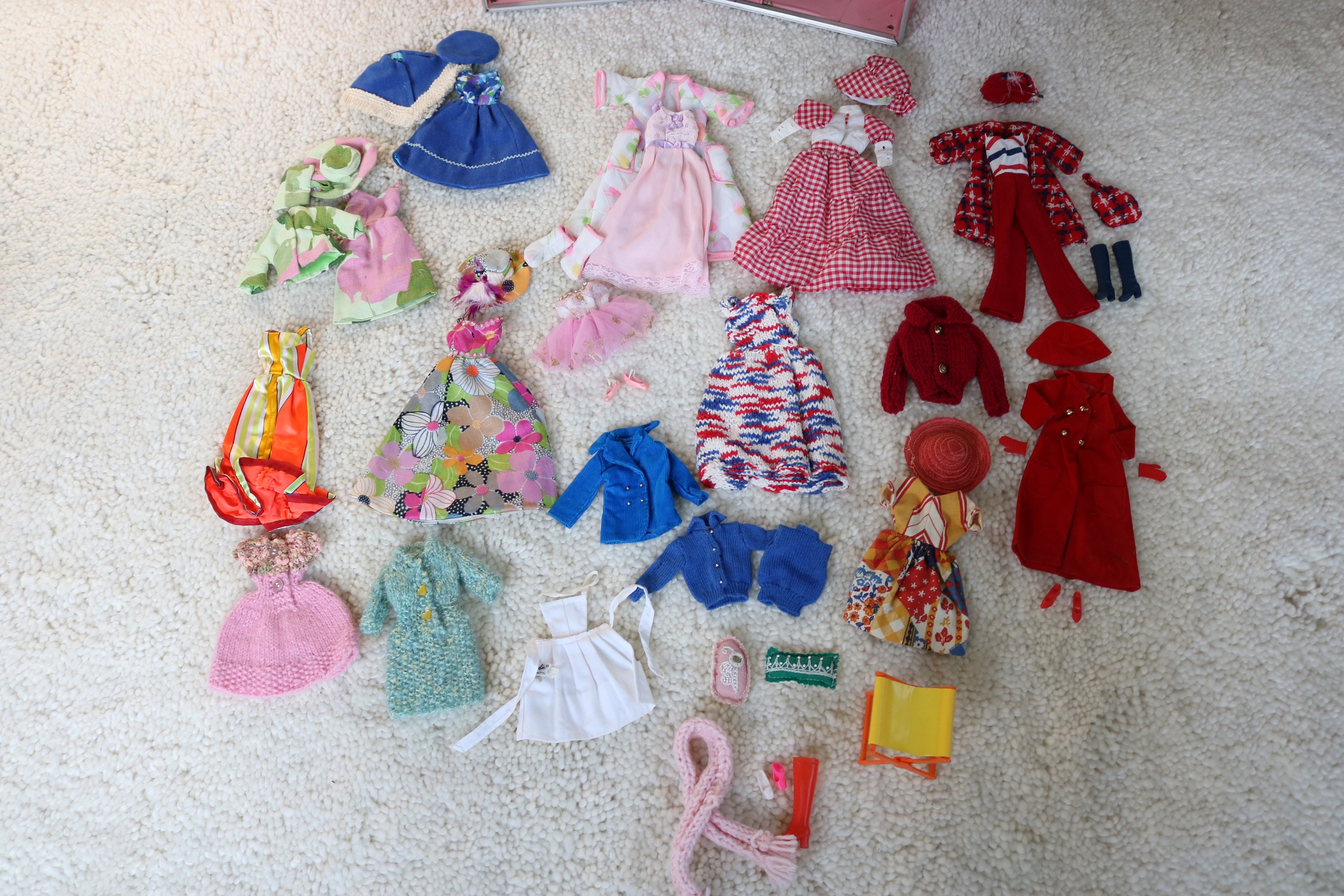 1960's American Girl Platinum Barbie Doll Mattel, B4 Midge on Buttox ...