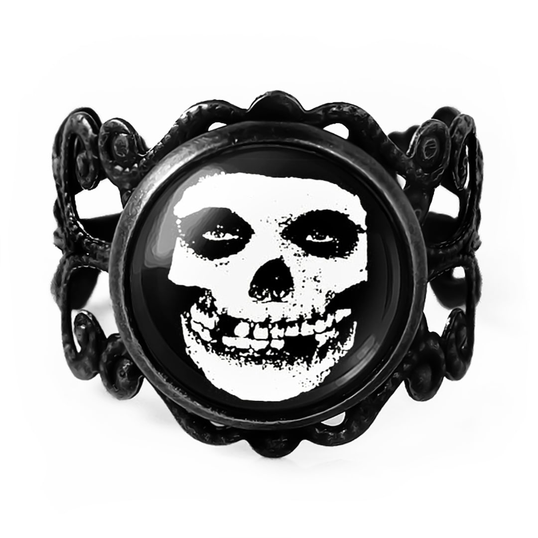 Misfits Ring - Horror Punk Crimson Skull Adjustable Filigree Ring - 179 ...