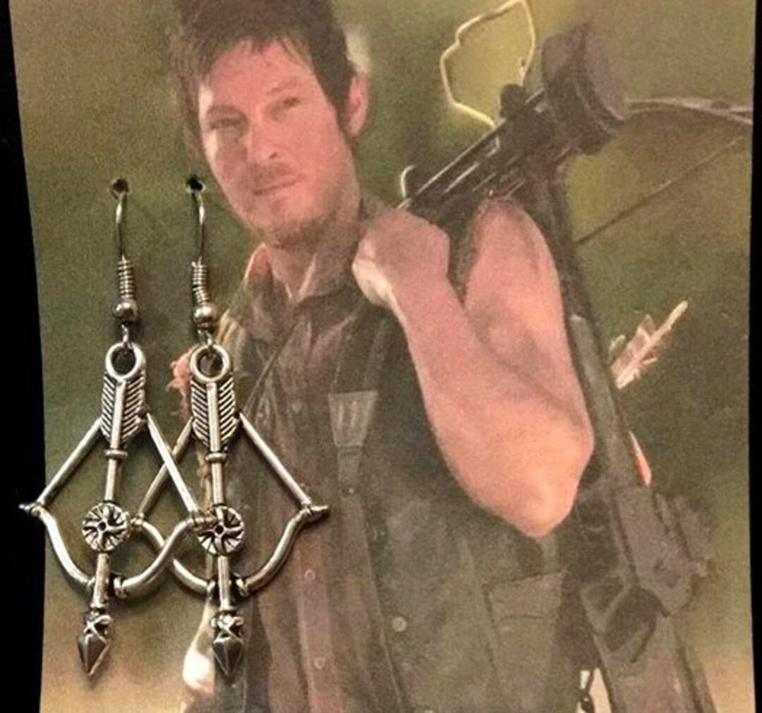 Daryl Season 4 Crossbow