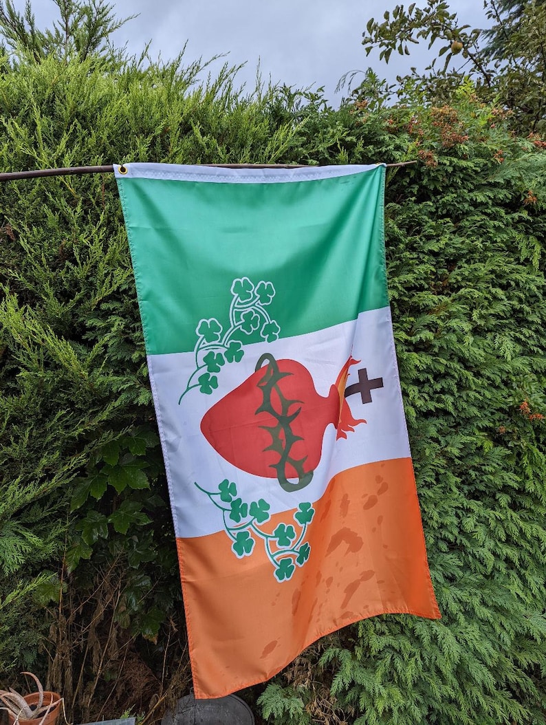 Irish Sacred Heart Flag | 5x3 FT Polyester Flag With Eyelets | Catholic ...
