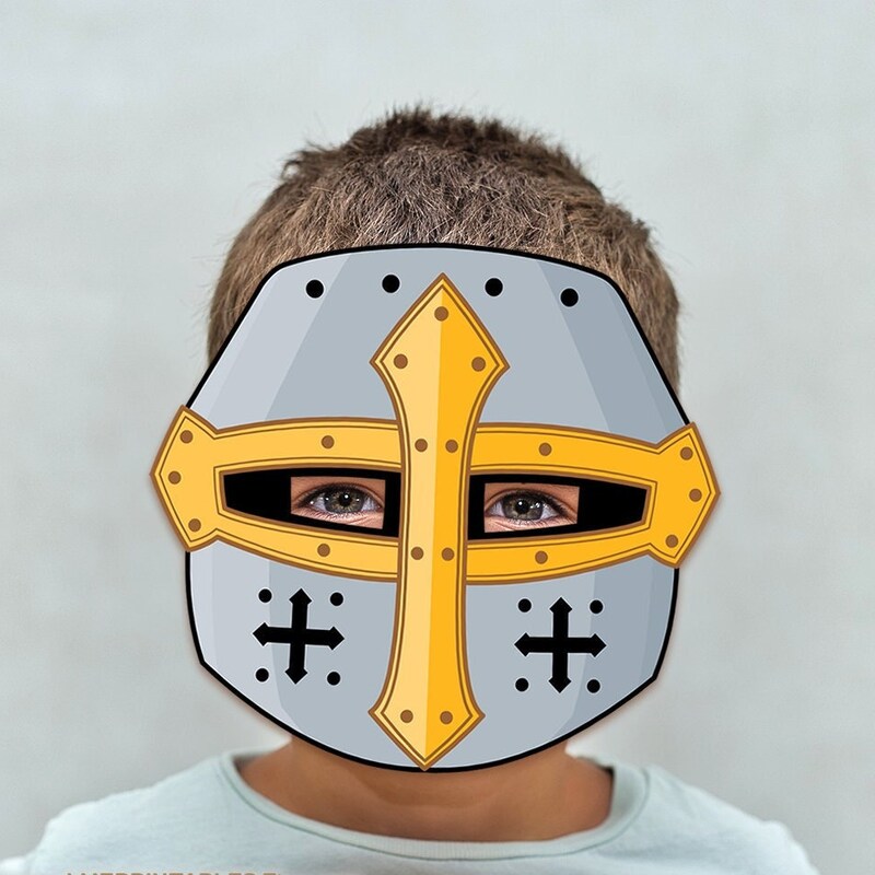 Crusader Costume - Etsy