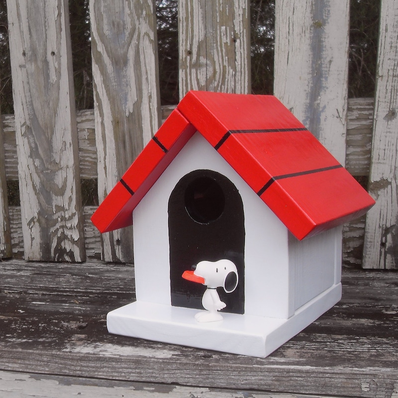 Snoopy Birdhouse - Etsy