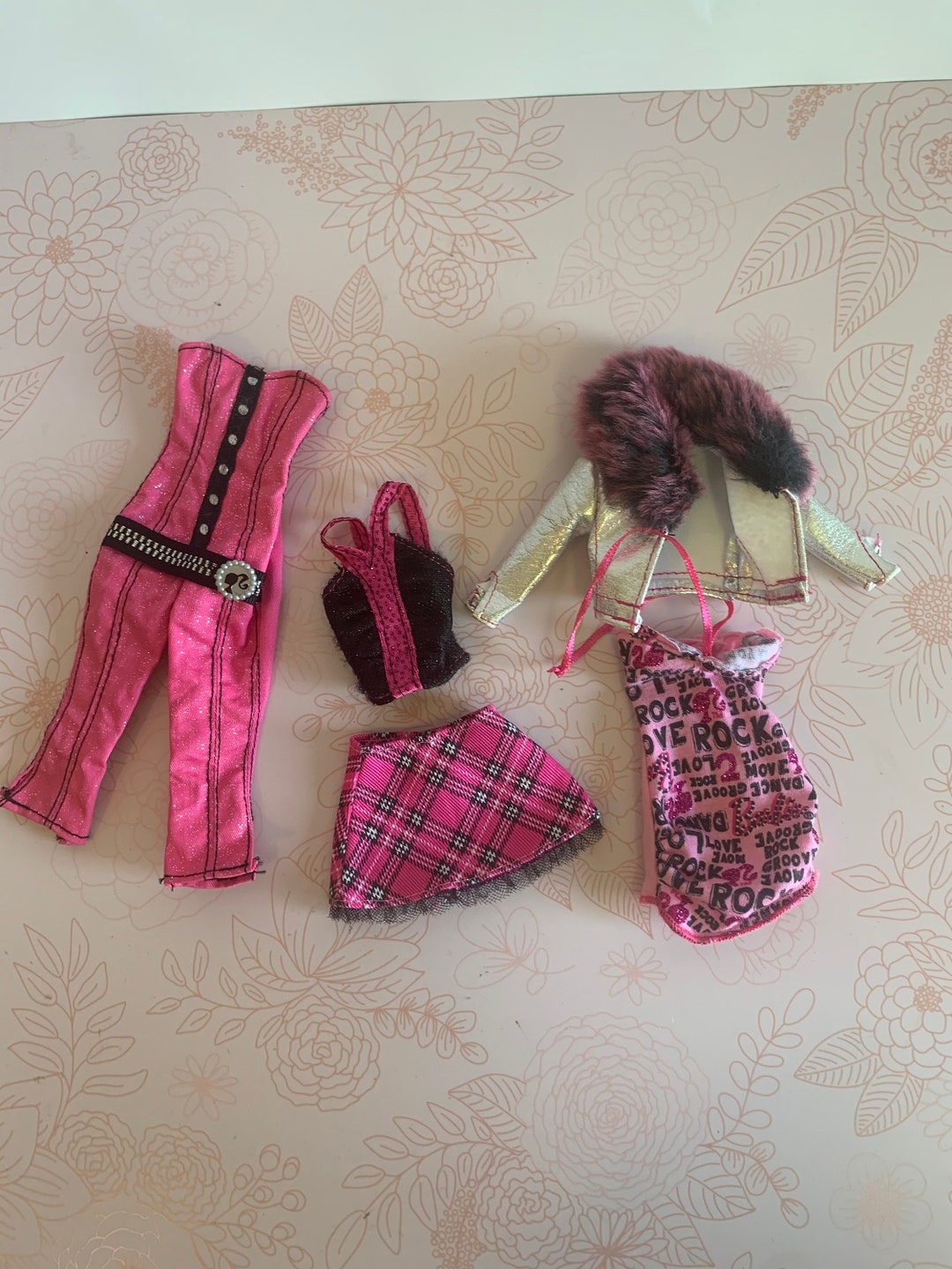 Retired Barbie Fashion Outfits, Barbie Sassy Rockstar Fashions, Barbie ...