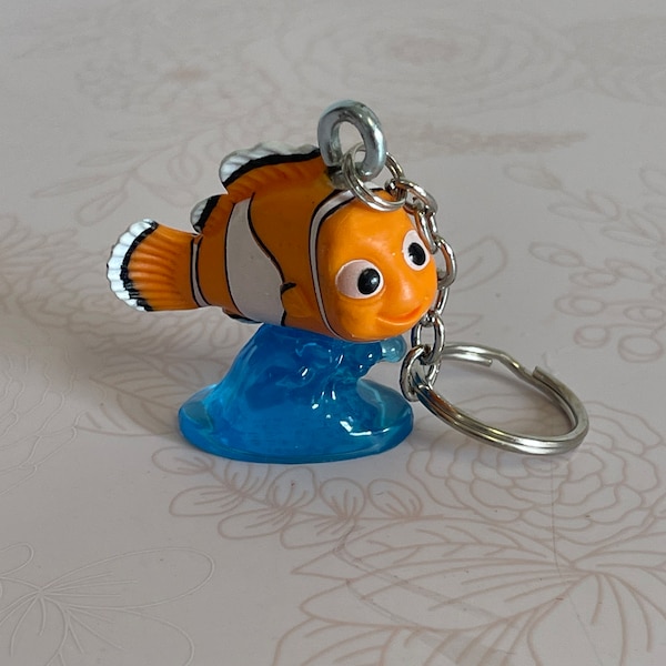 Disney keychain - Etsy