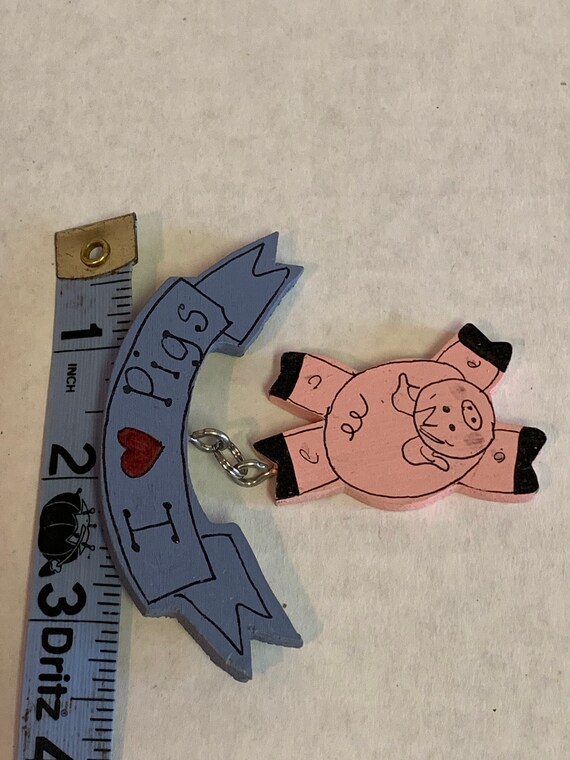 Vintage Wood Pig Pin, Handcrafted Pig pin, Wooden Pig… - Gem
