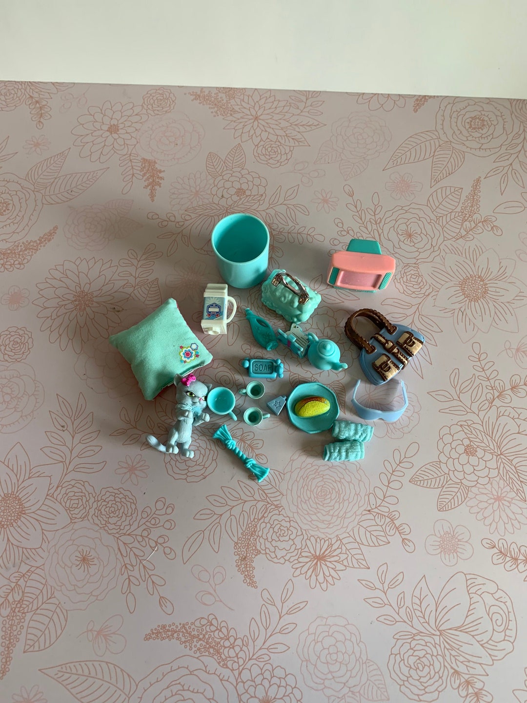 Barbie Accessories Lot, Barbie Fashion Accessories, Barbie Accessories ...