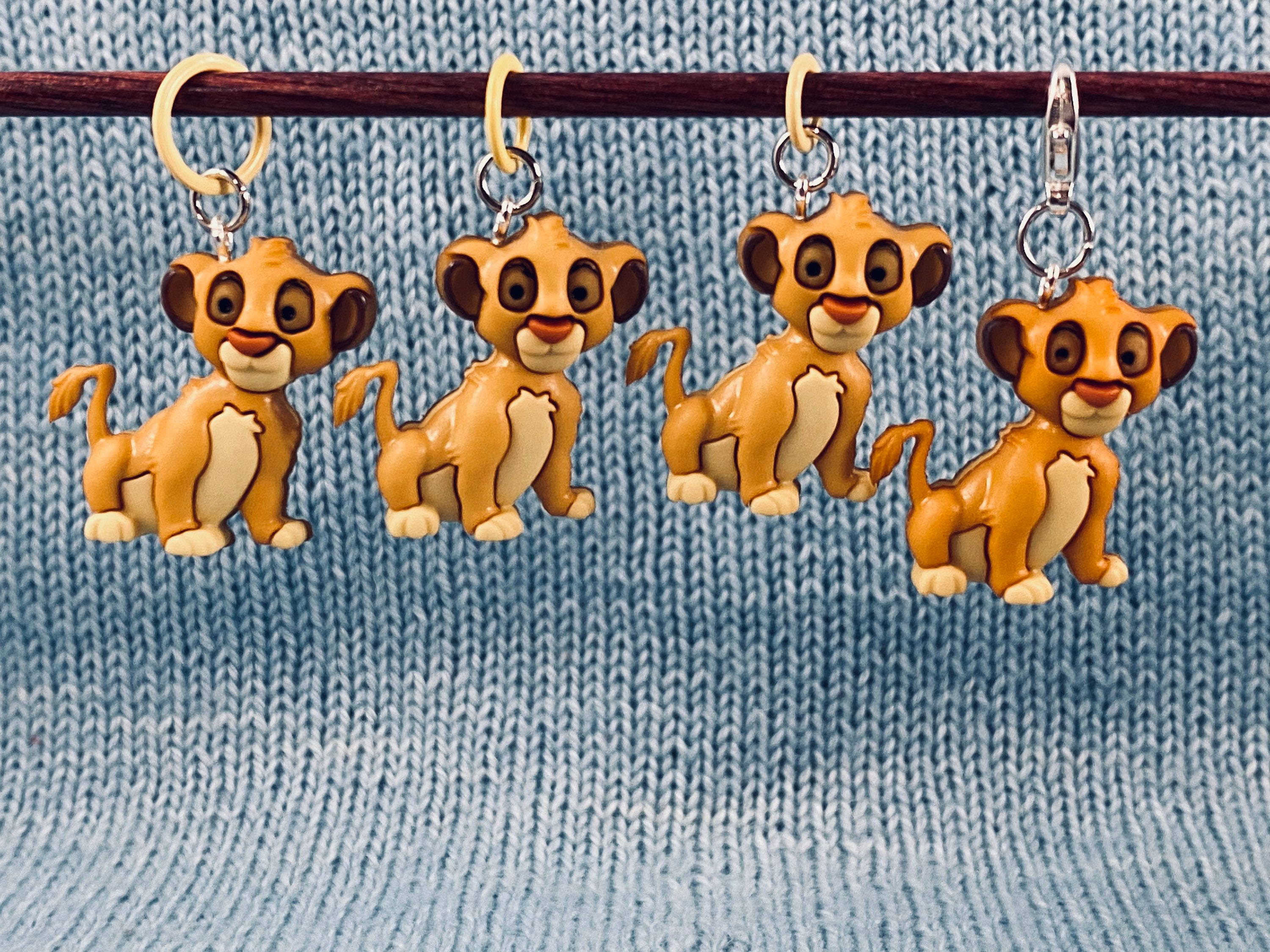 Set of 3 Simba Timon Pumbaa Disney Stitch Markers - Etsy 日本