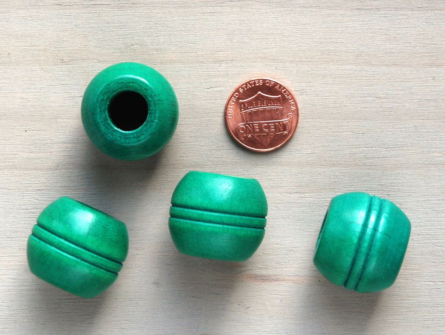 25mm VINTAGE MACRAME BEADS 1 Inch Kelly Green Wood - Etsy