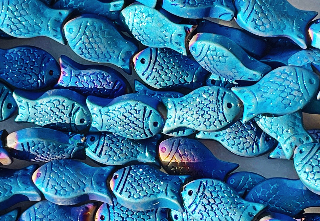 30 Pieces of 15x8mm GLASS FISH BEADS || Blue Electroplated Bead || 1mm ...