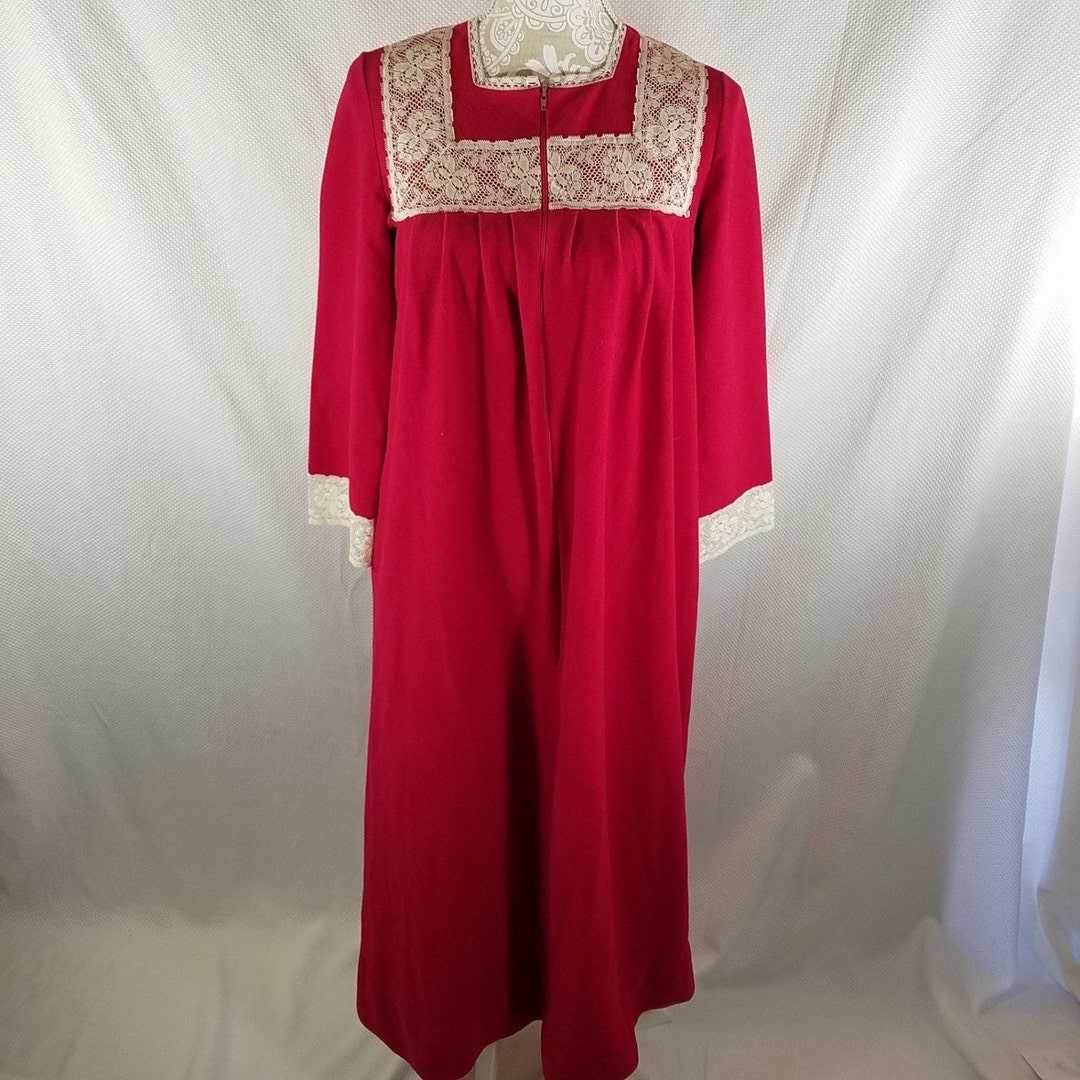 Vintage S Red Lace Montgomery Ward Zip Front Housecoat Dressing Gown ...