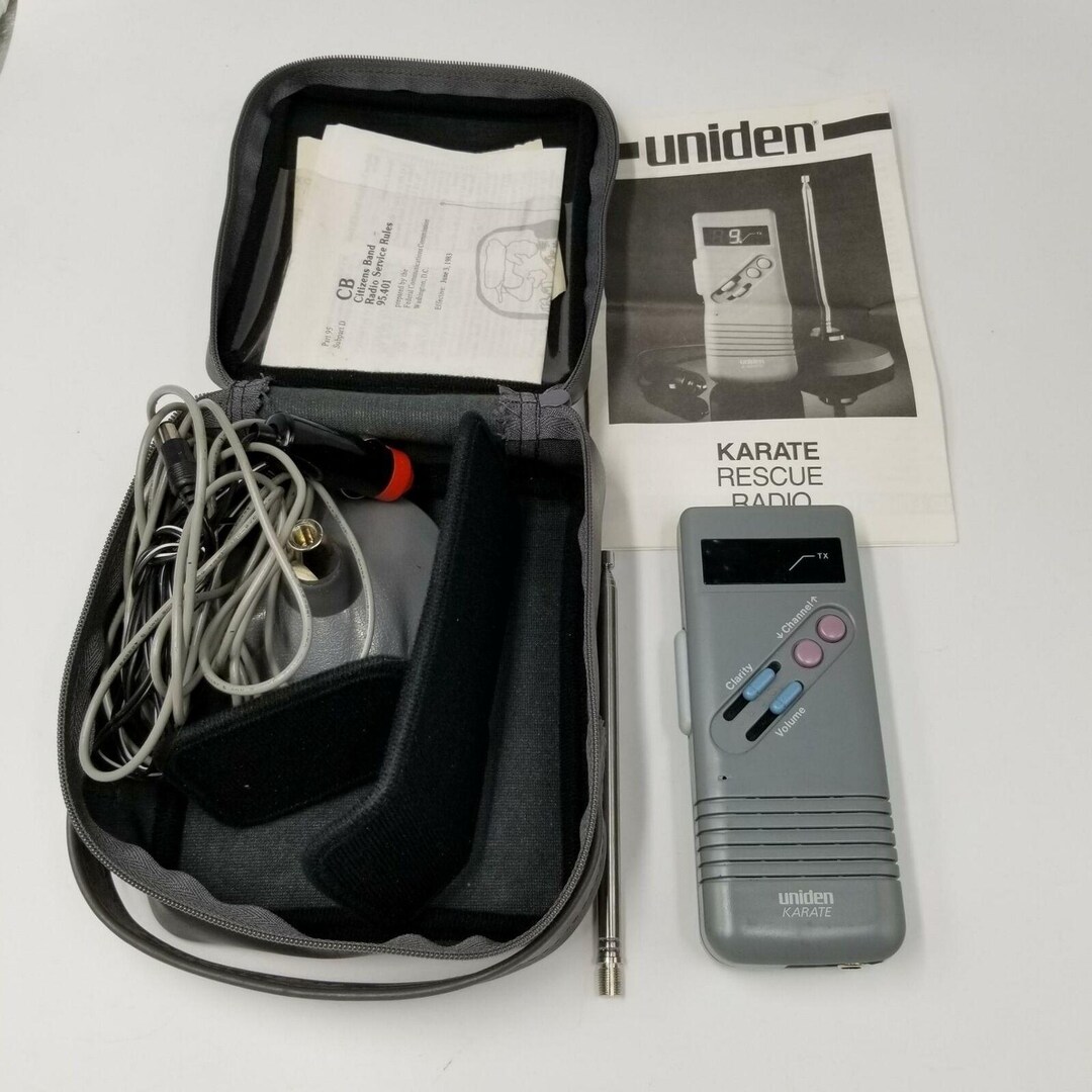 Vintage 1987 Uniden Karate CB Emergency Rescue Radio 40 Channel in Bag ...