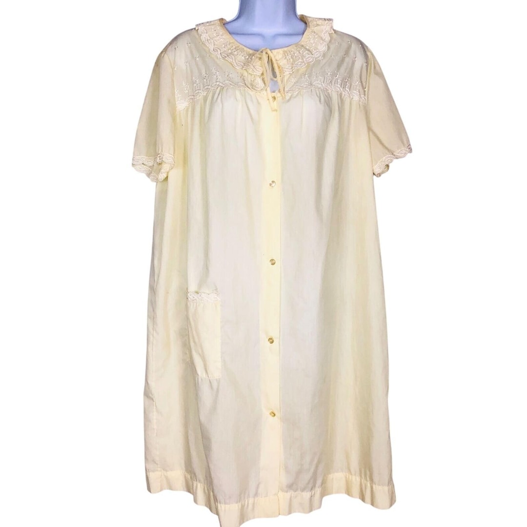 Vintage 60s Komar Yellow Housecoat Topper Size L Eyelet Lace Collar ...