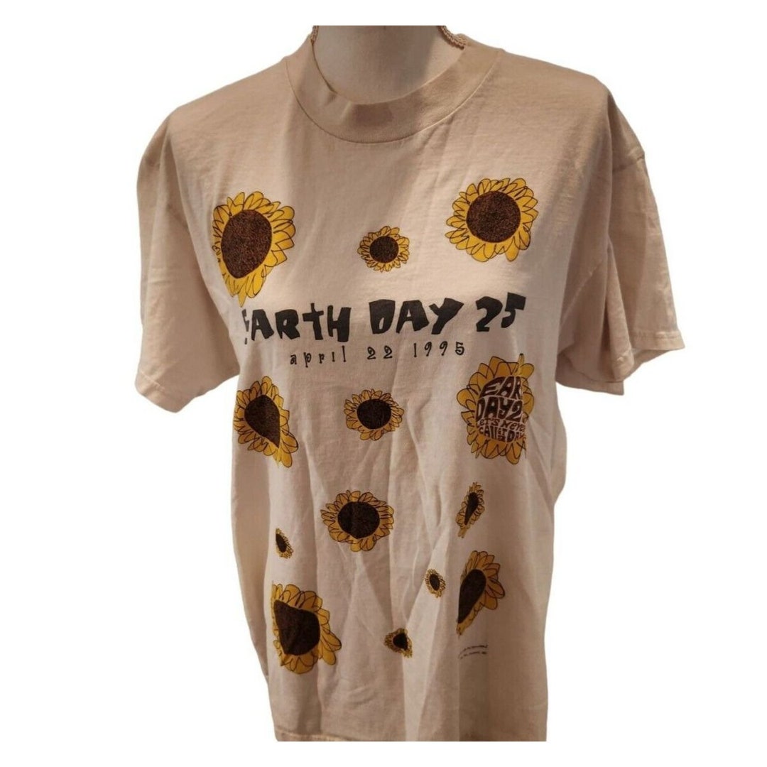 Vintage 90s Graphic Earth Day 1995 White Tshirt Sunflowers Capital Mall ...